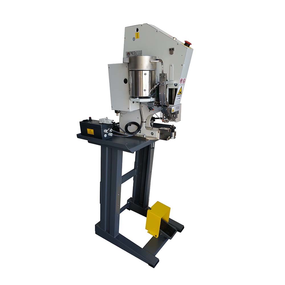 Riveting machines • GMG snc di Gallinaro Lorenzo & C.